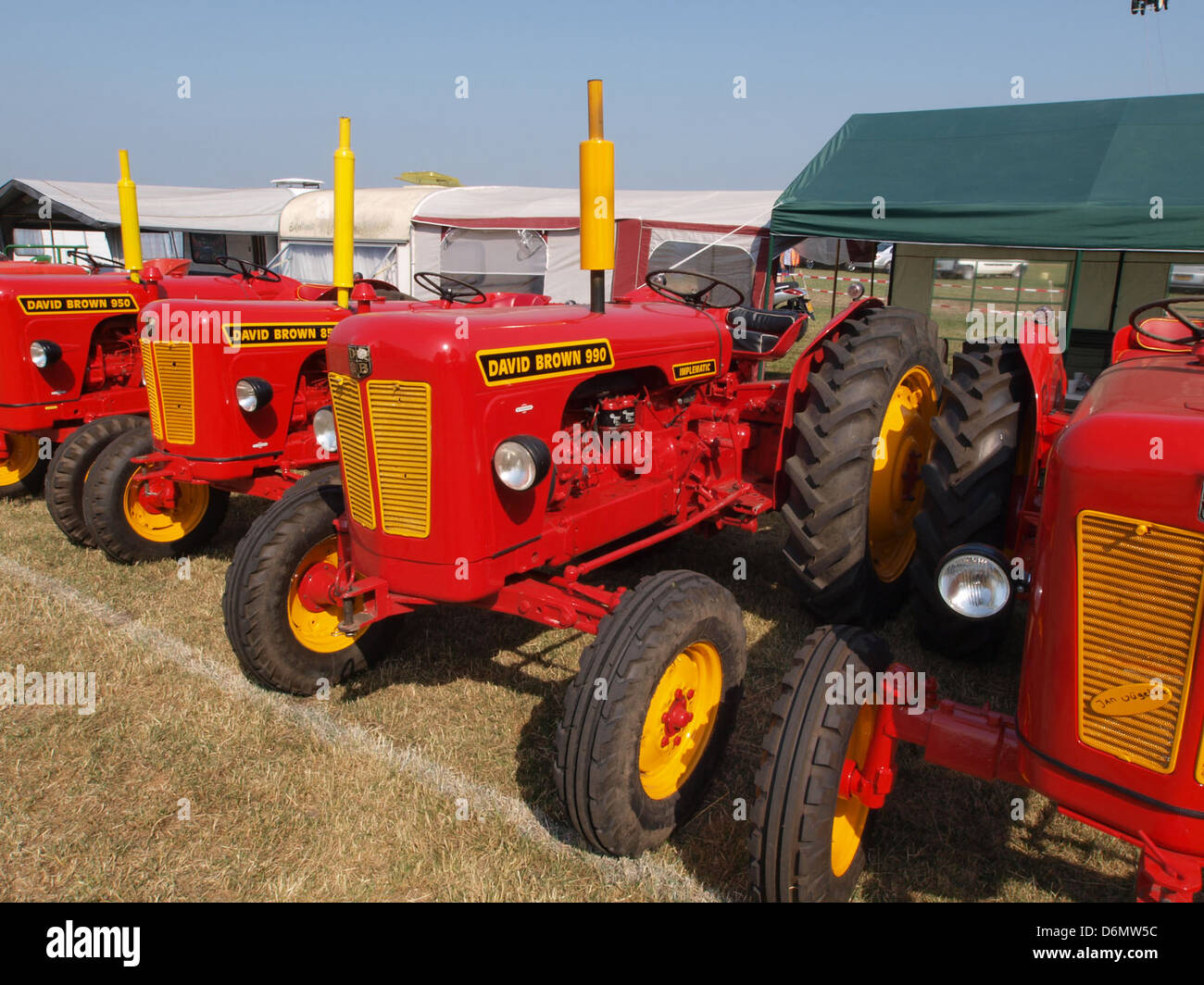David brown 990 tractor hi-res stock photography and images - Alamy