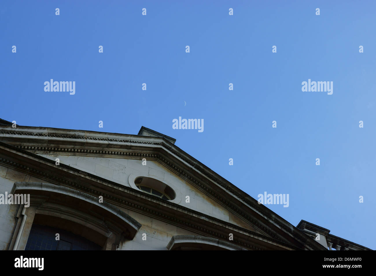 Cloudless hi-res stock photography and images - Alamy