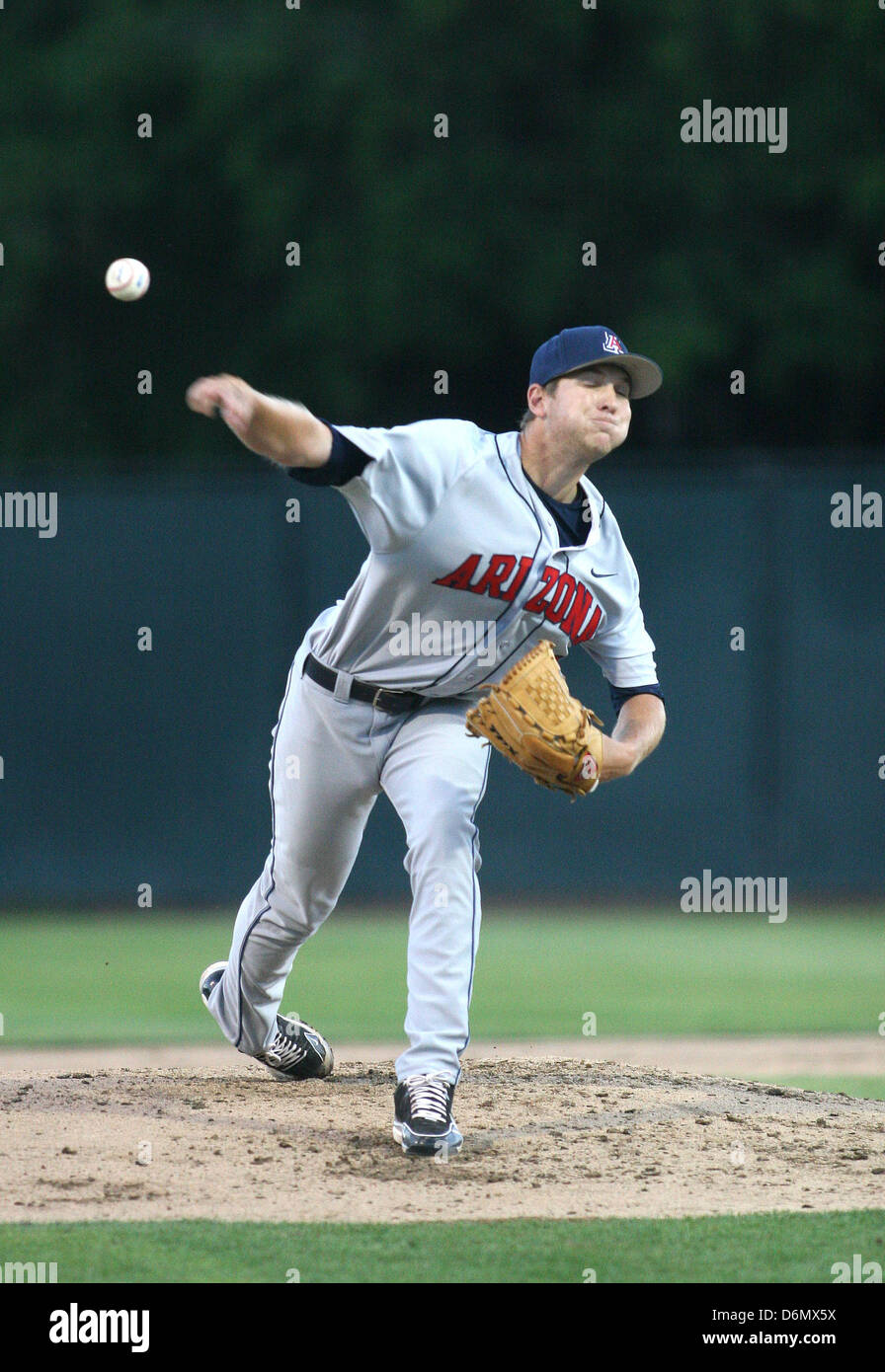 April 19, 2013: Arizona pitcher #48 Konner Wade in action during the ...