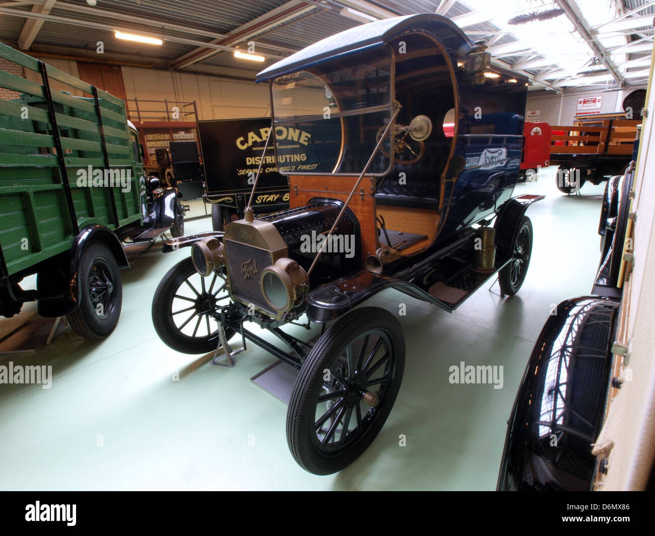 Model t truck hi-res stock photography and images - Alamy