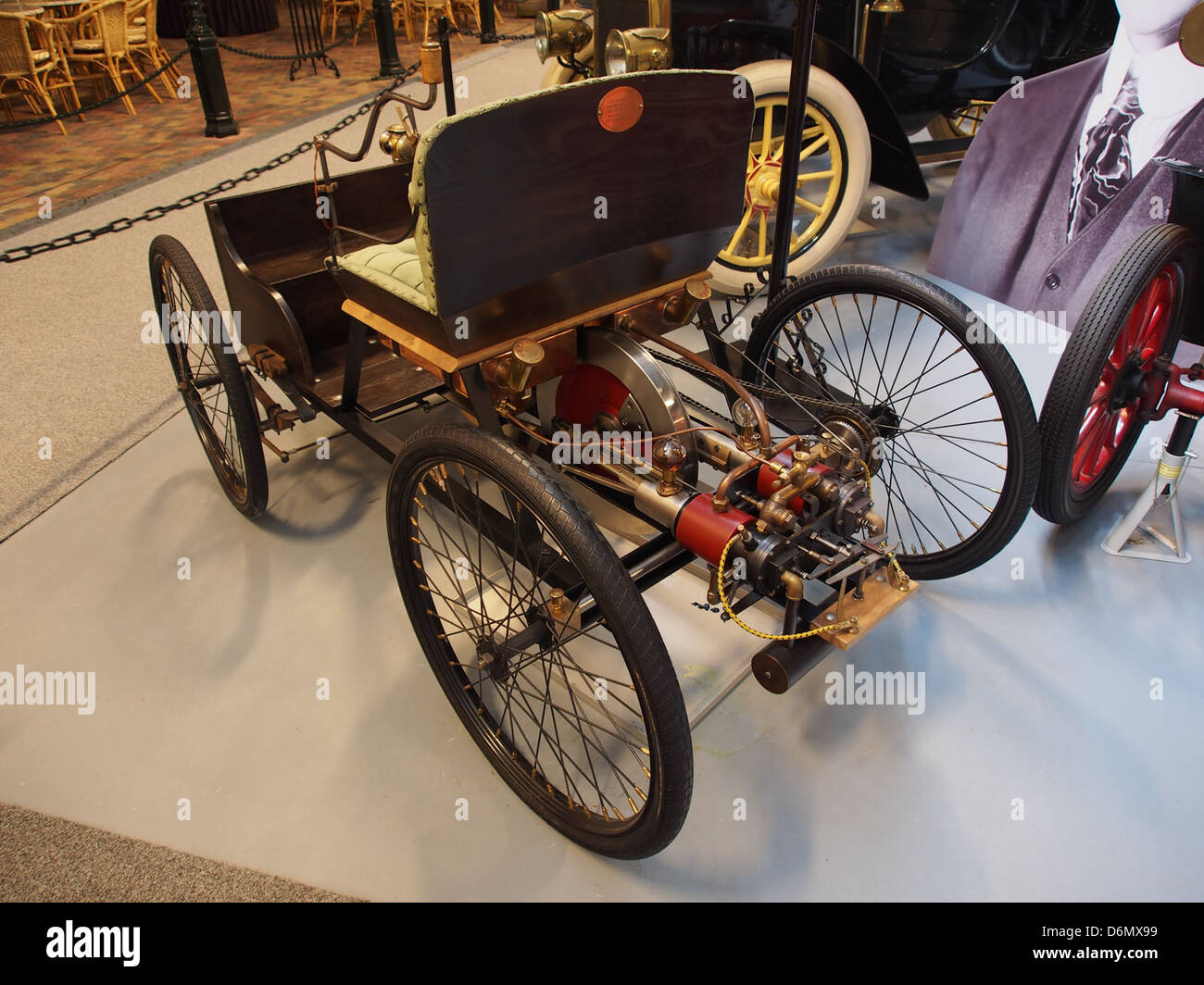 Henry ford with his first ford car of 1896 hi-res stock photography and ...