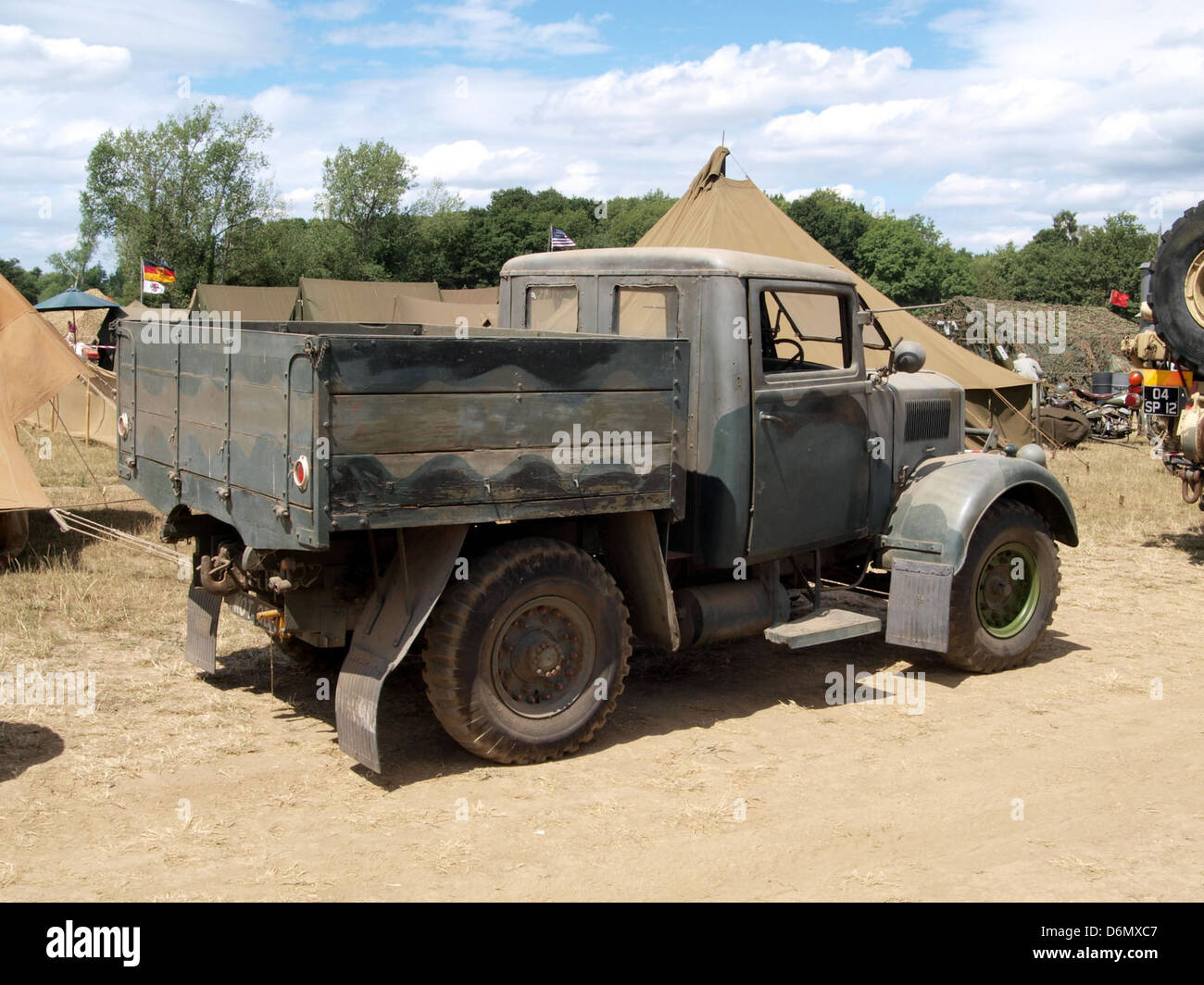 3 ton truck hi-res stock photography and images - Alamy