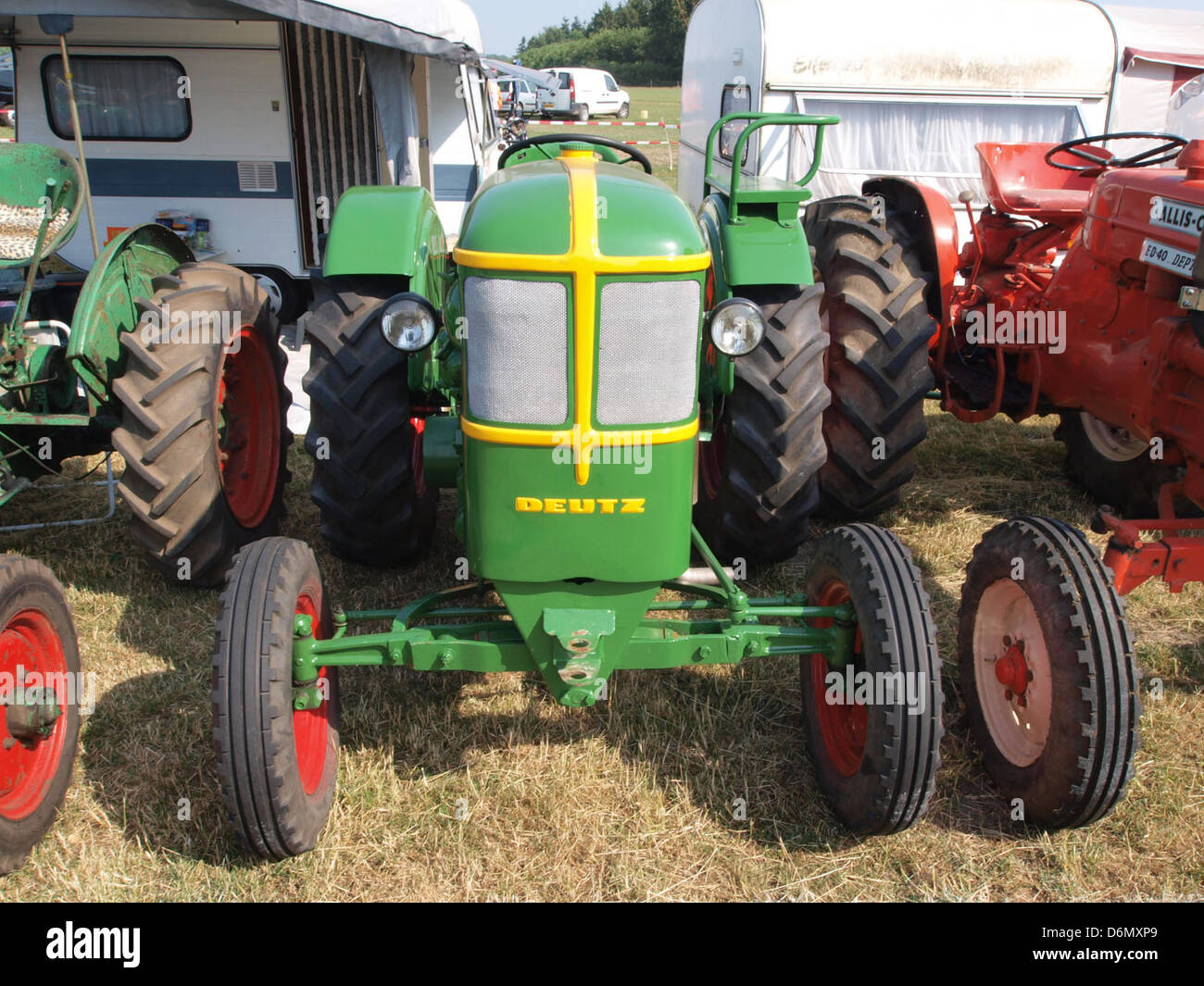 Deutz tractors hi-res stock photography and images - Alamy