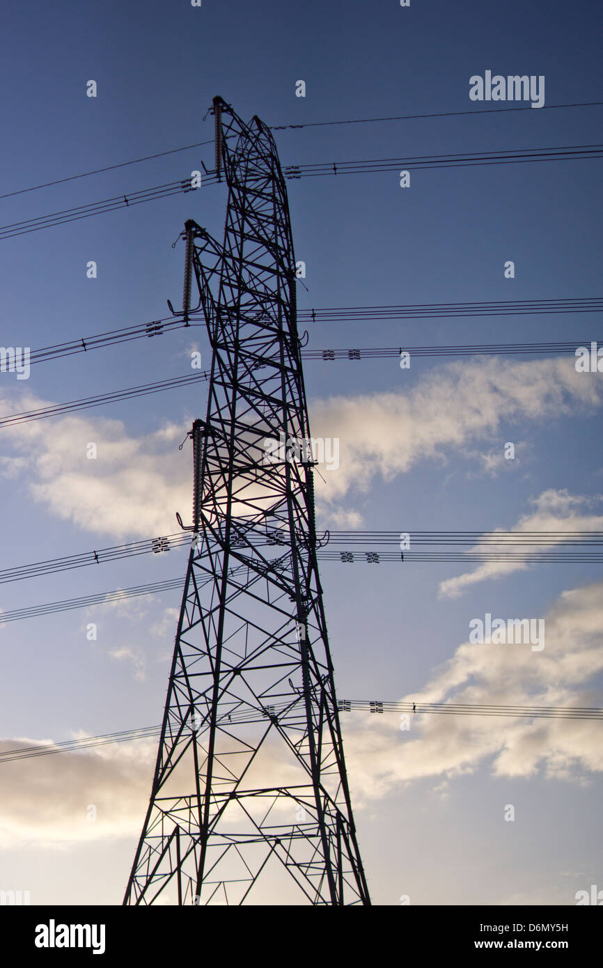 Tall steel electrical tower hi-res stock photography and images - Alamy