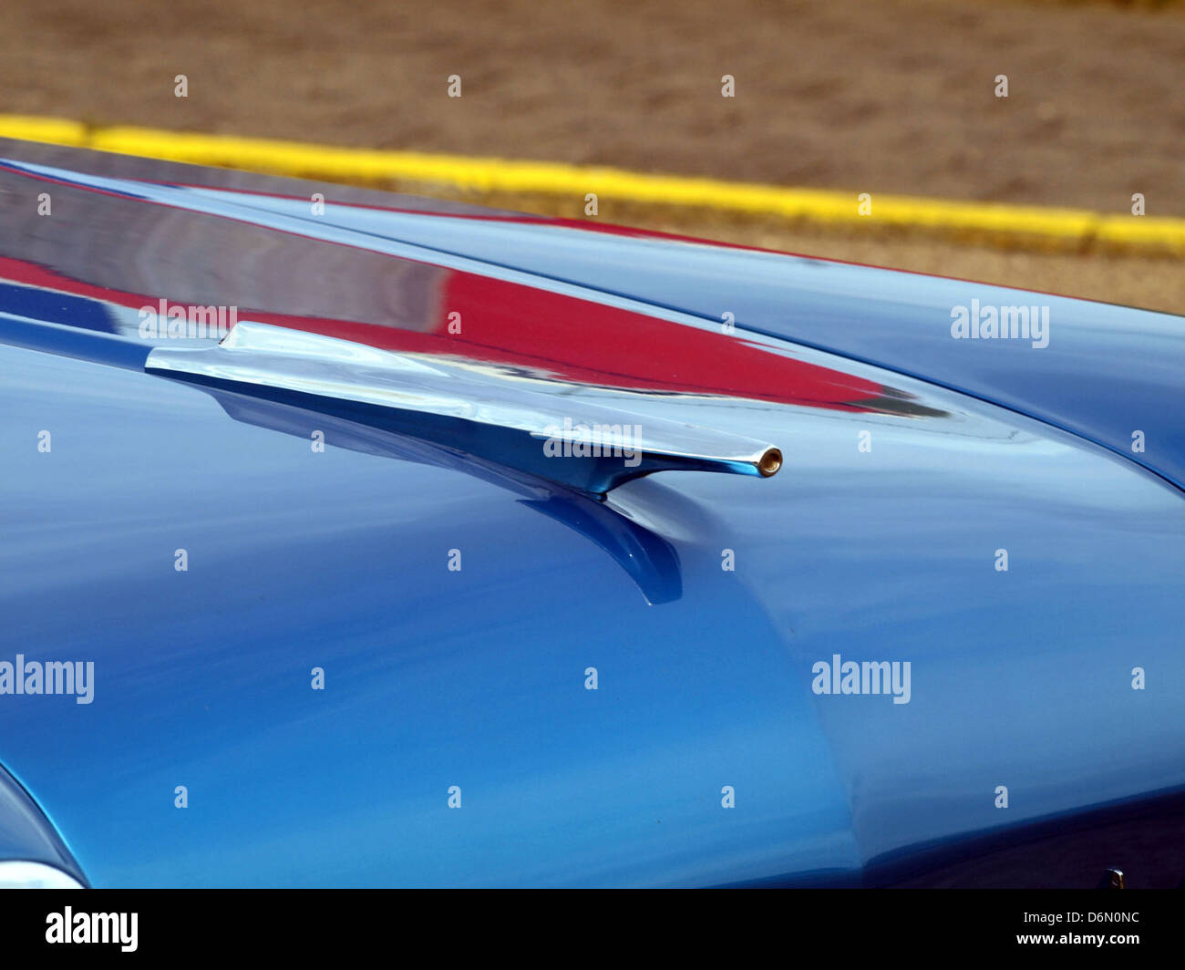 Oldsmobile 88 emblem hi-res stock photography and images - Alamy