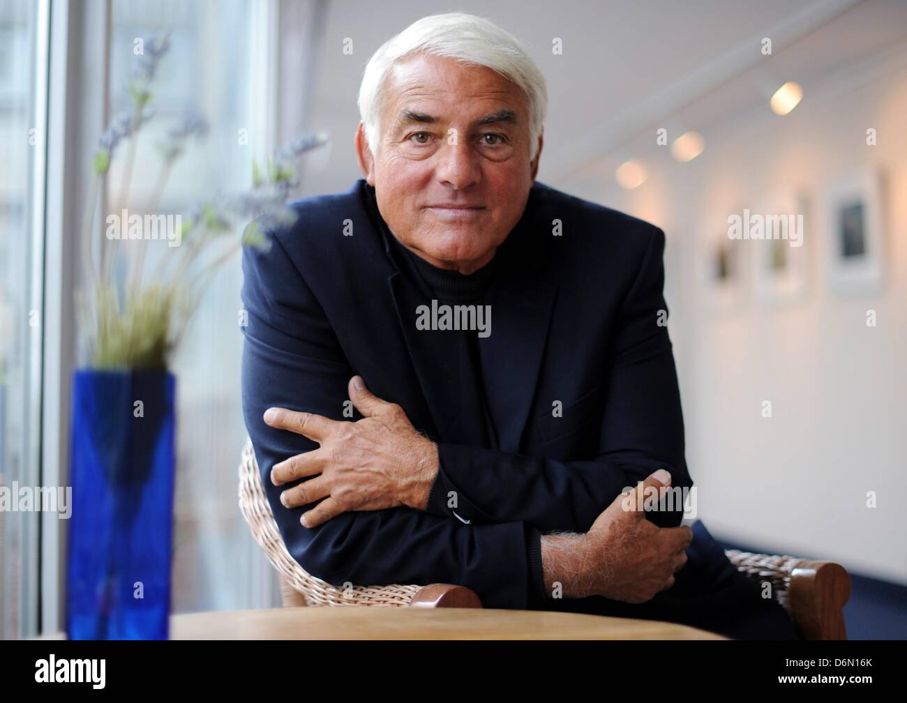 Us psychiatrist author allen frances hi-res stock photography and ...