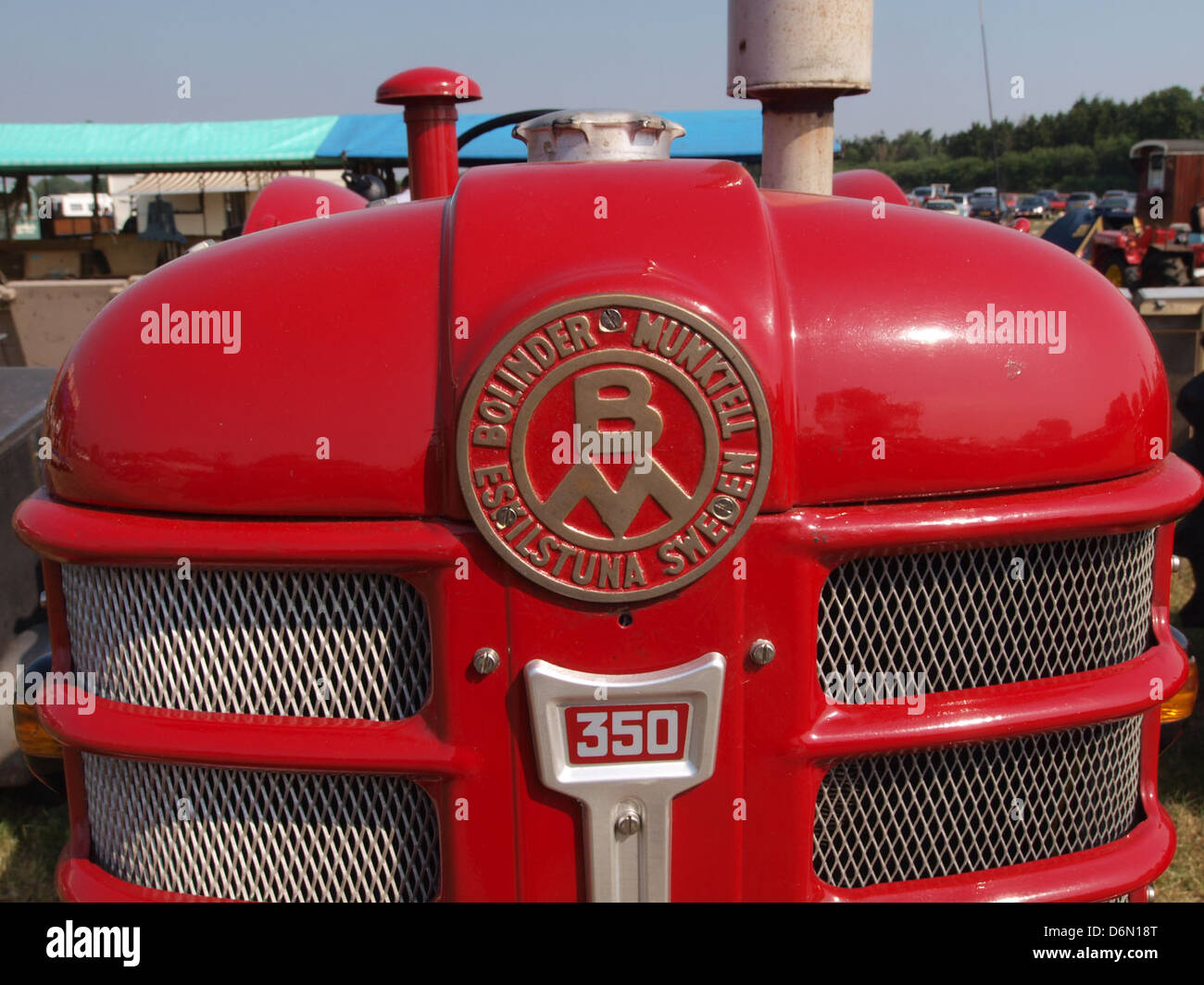The Red Bolinder Munktel 350 is a classic Swedish tractor known for its ...