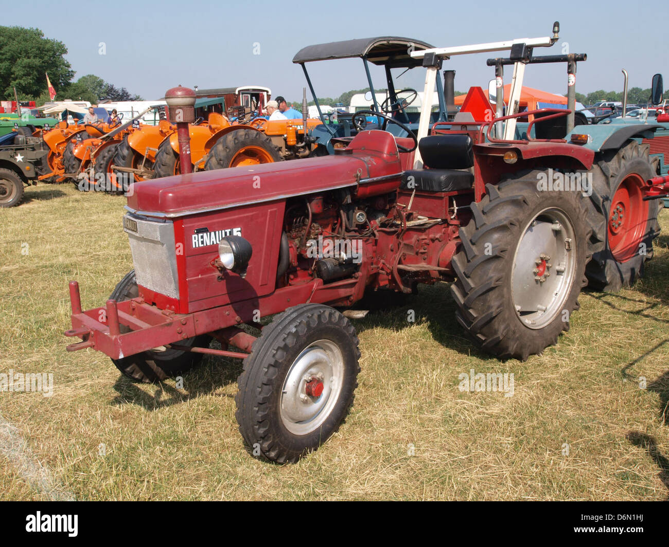 Red renault 5 hi-res stock photography and images - Alamy