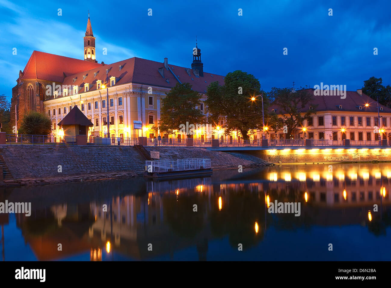 Wroclaw night hi-res stock photography and images - Alamy