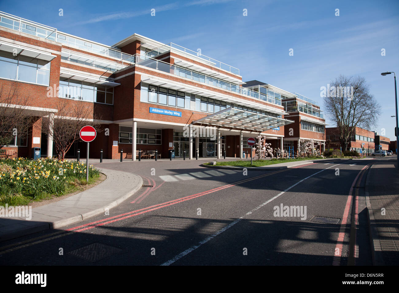 St Georges Hospital Blackshaw Road Tooting London Stock Photo - Alamy