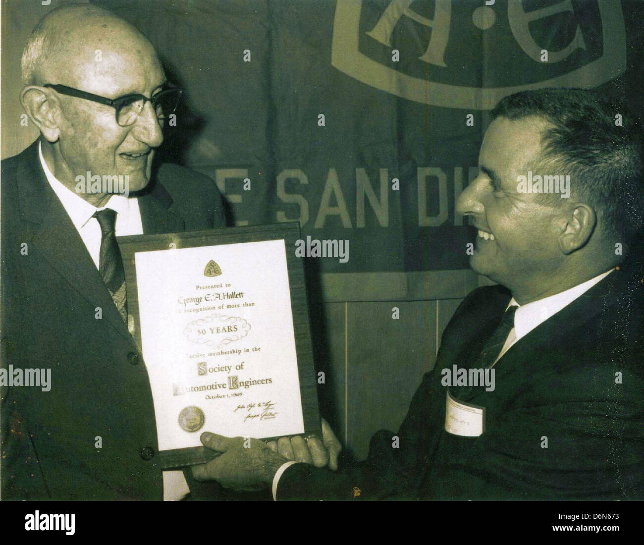 George hallett hi-res stock photography and images - Alamy