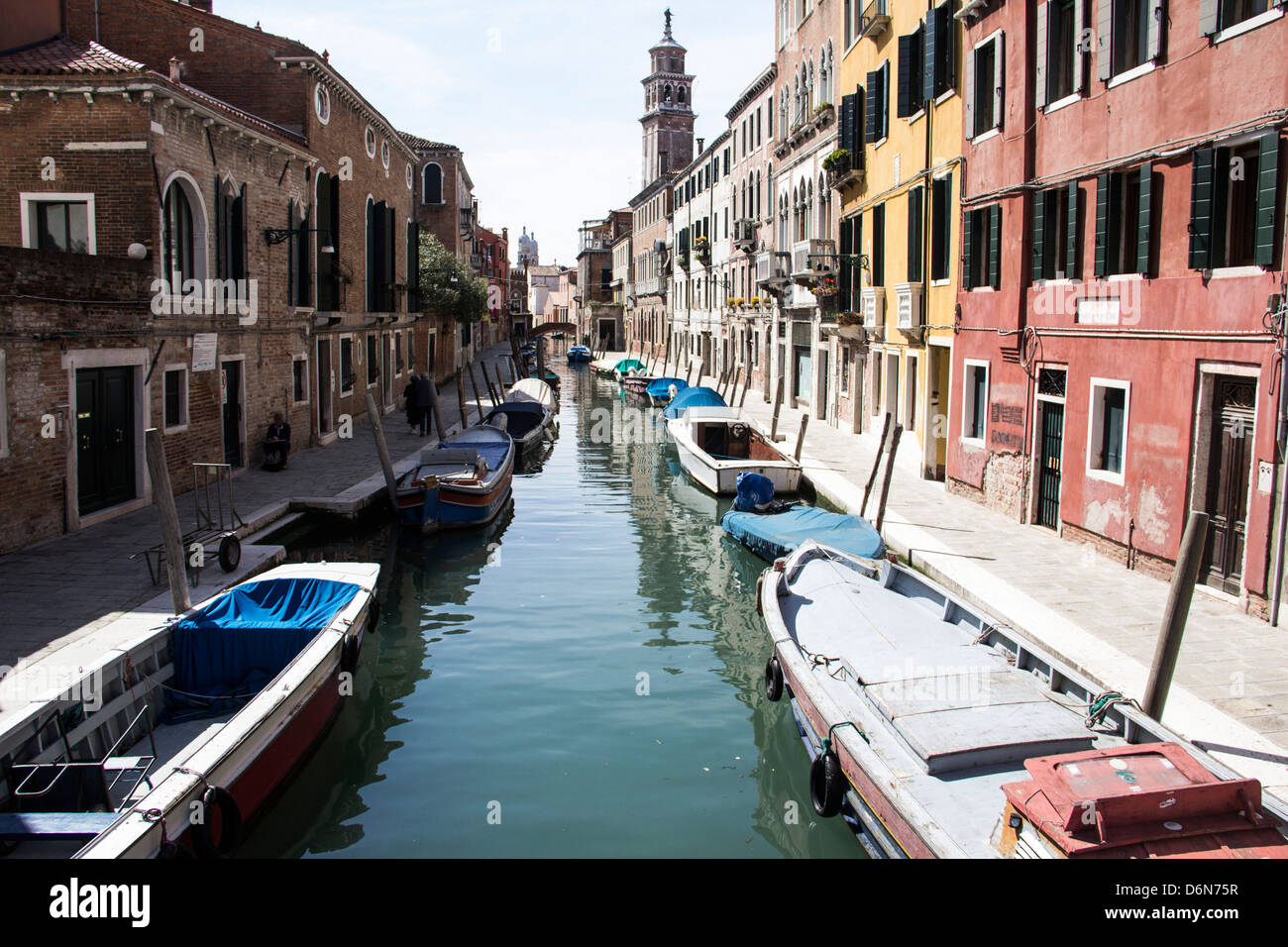 Venice gondola canal hi-res stock photography and images - Alamy