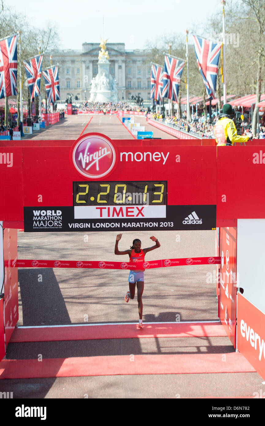 Marathon finish line tape hi-res stock photography and images - Alamy