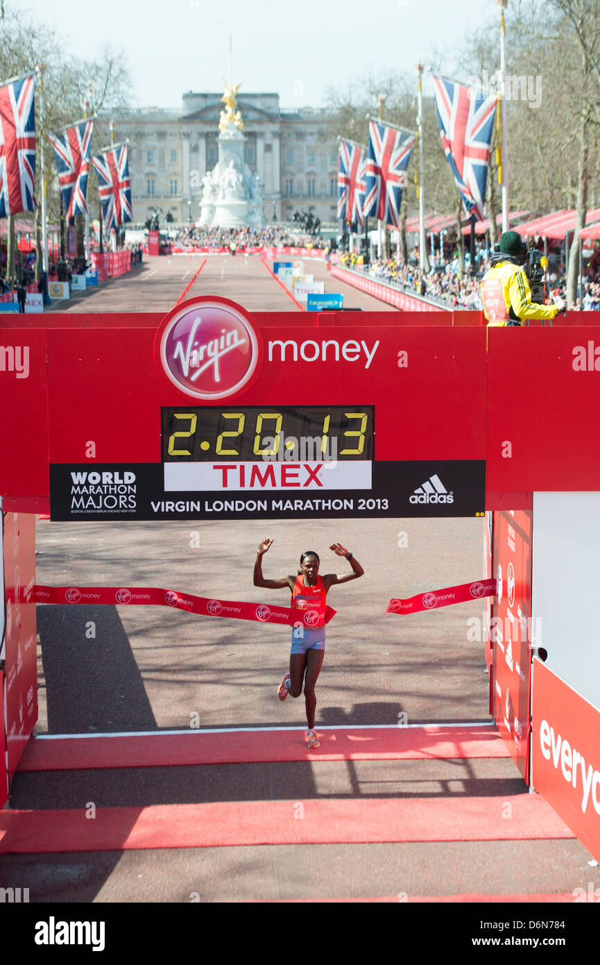 Marathon finish line tape hi-res stock photography and images - Alamy