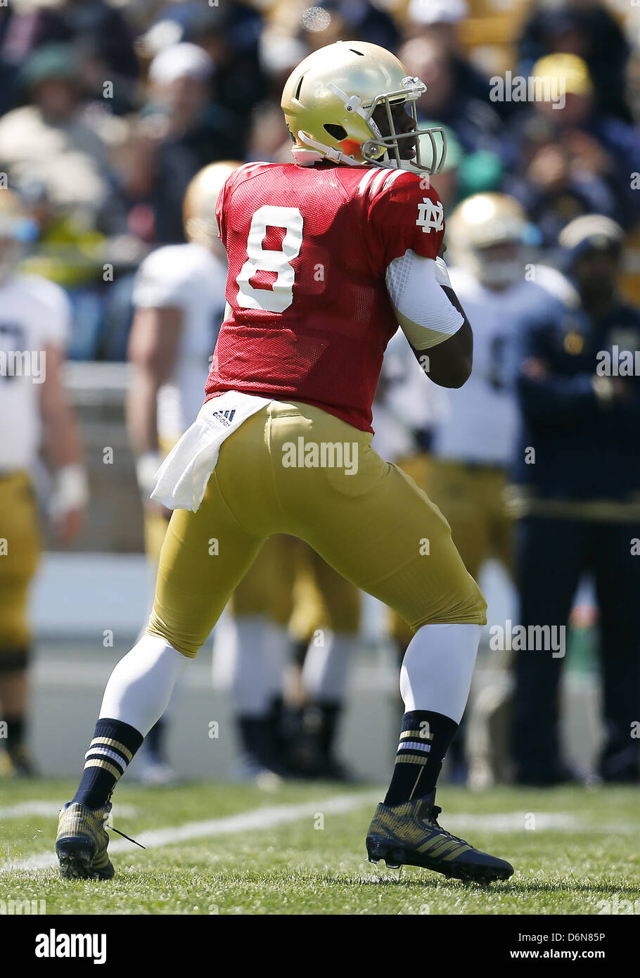 South Bend, Indiana, USA. 20th April, 2013. Notre Dame Fighting Irish quarterback Malik Zaire (8 ...