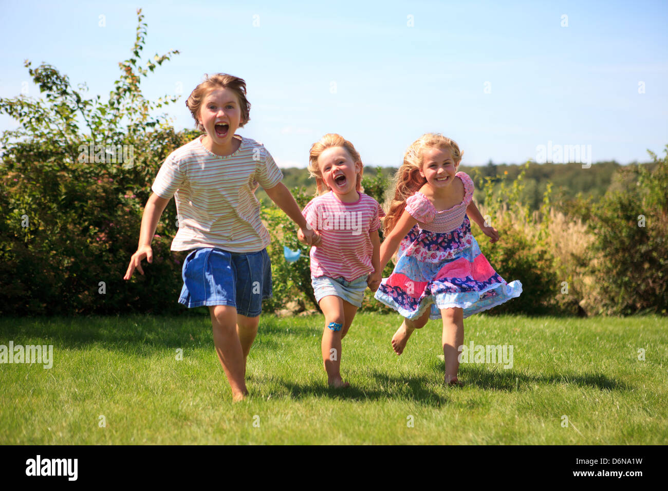 Children races garden hi-res stock photography and images - Alamy