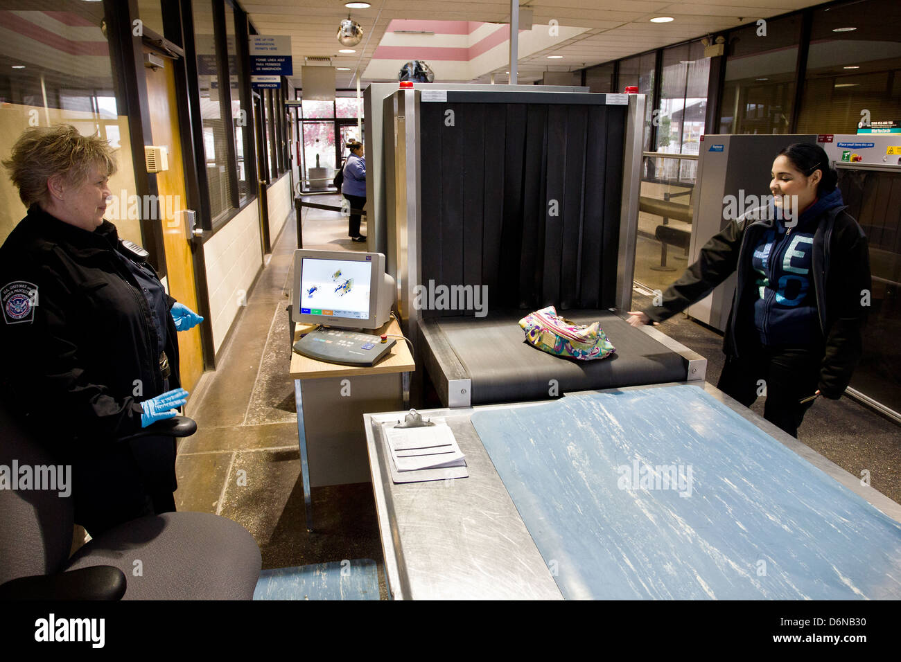 X ray scanner hi-res stock photography and images - Alamy