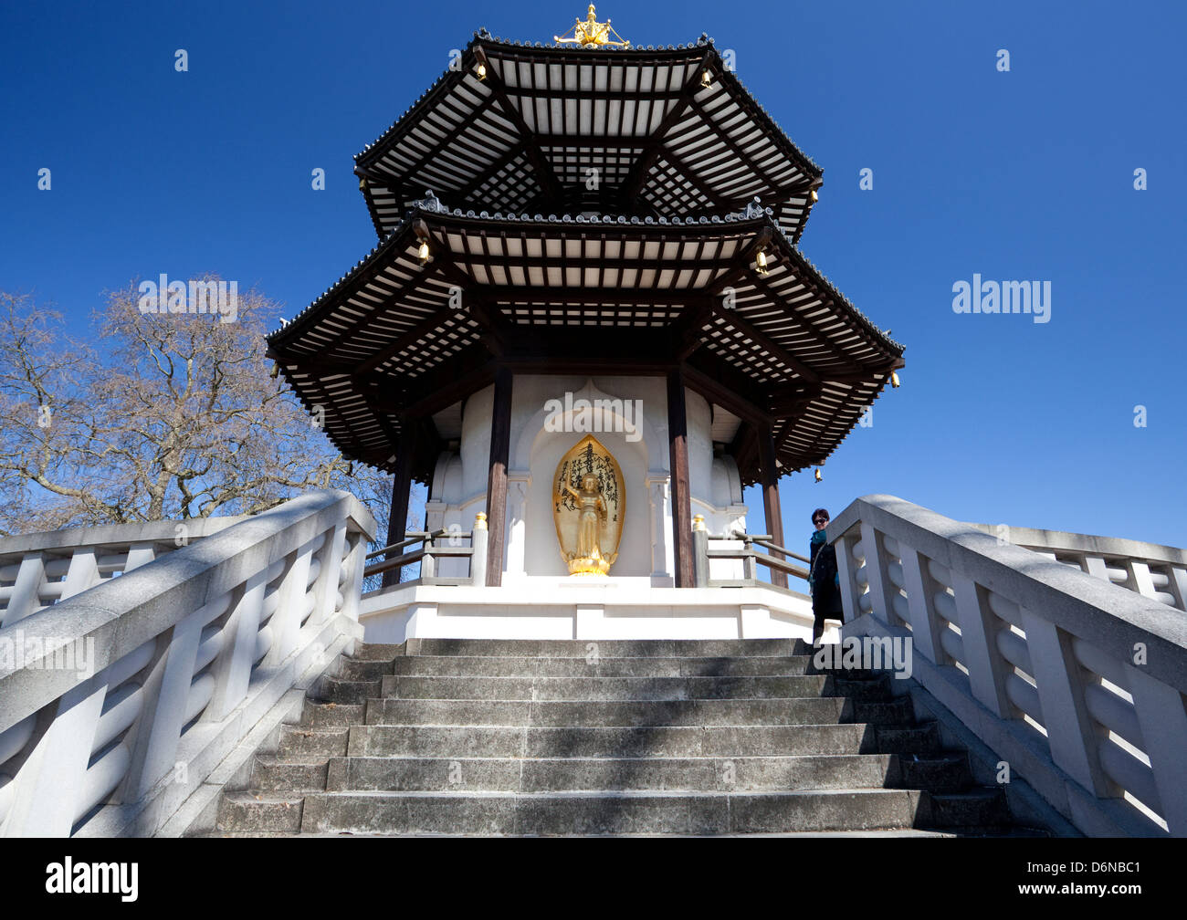 The London Peace Pagoda, Battersea Park, London Stock Photo - Alamy