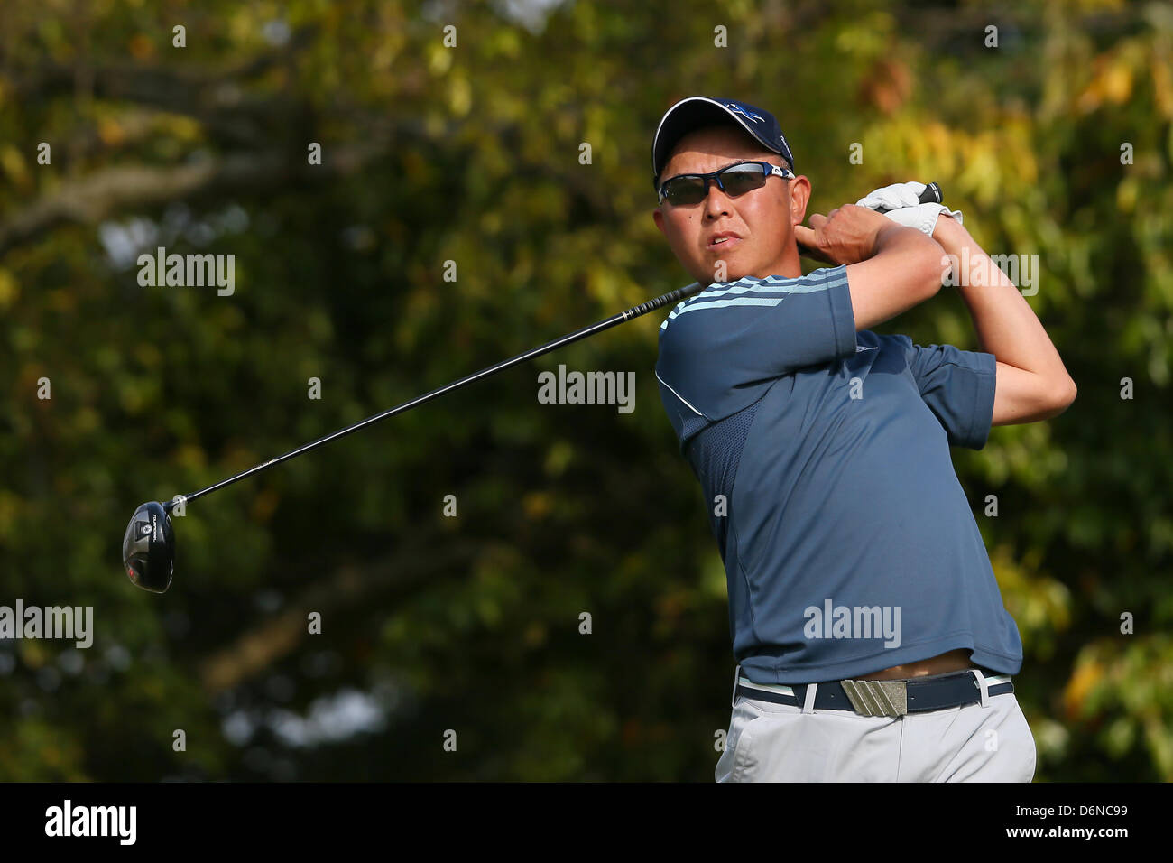 Toru Taniguchi (JPN), APRIL 18, 2013 - Golf : 21st Japan Golf Tour ...