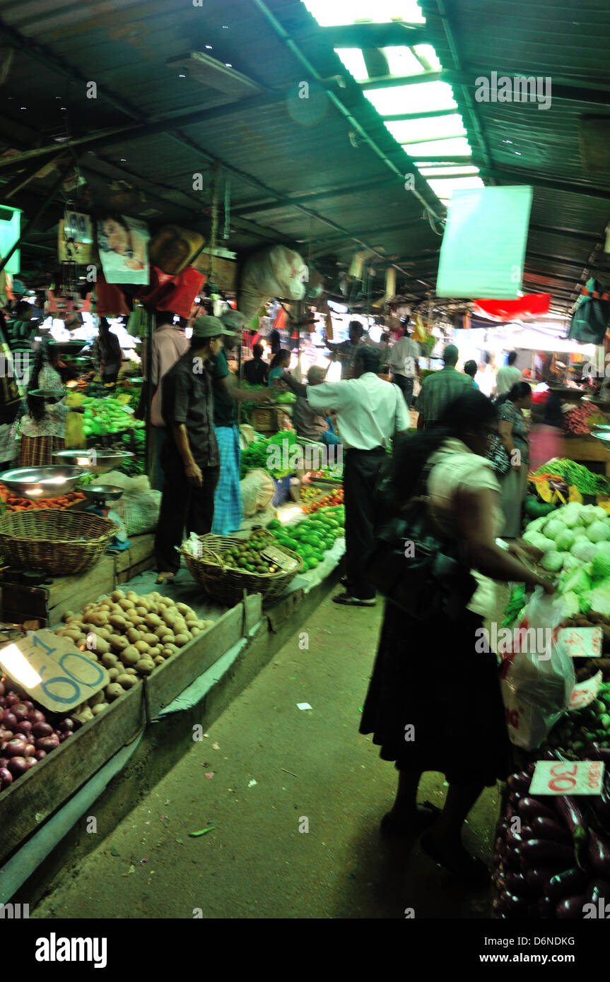 Produce stalls in Kandy Central Market, Sri Lanka Stock Photo - Alamy