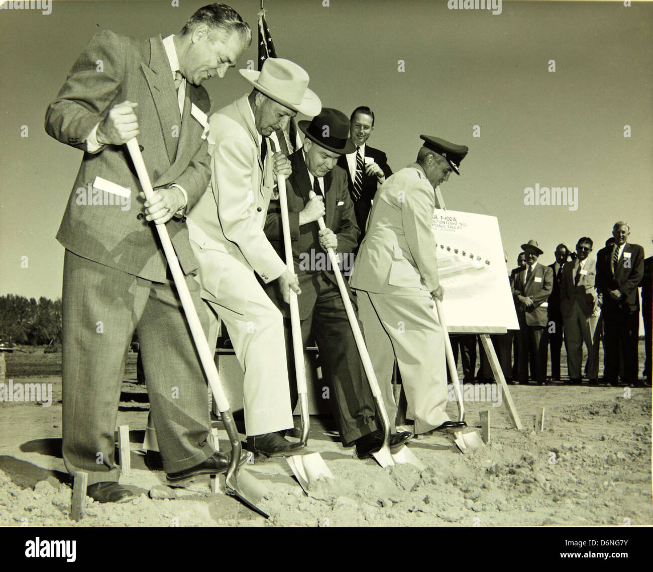 The Convair/General Dynamics F-102 Delta Dagger and F-106 Delta Dart ...