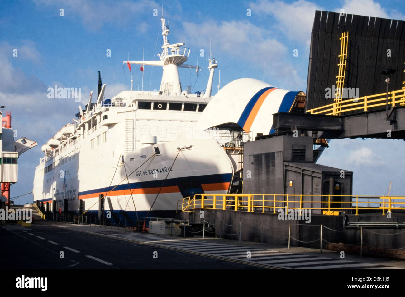 brittany ferries ship duc de normandie docked in portsmouth Stock Photo ...