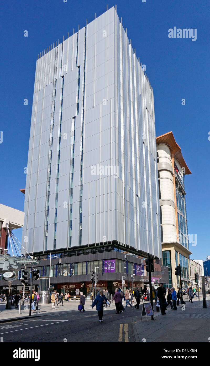 The Premier Inn high rise Hotel building on the corner of West Nile ...