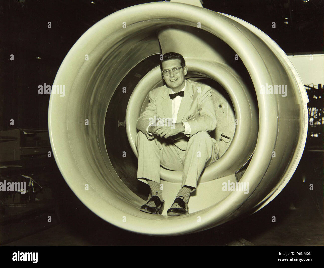 This image depicts a 990 engine used by Convair/General Dynamics during ...