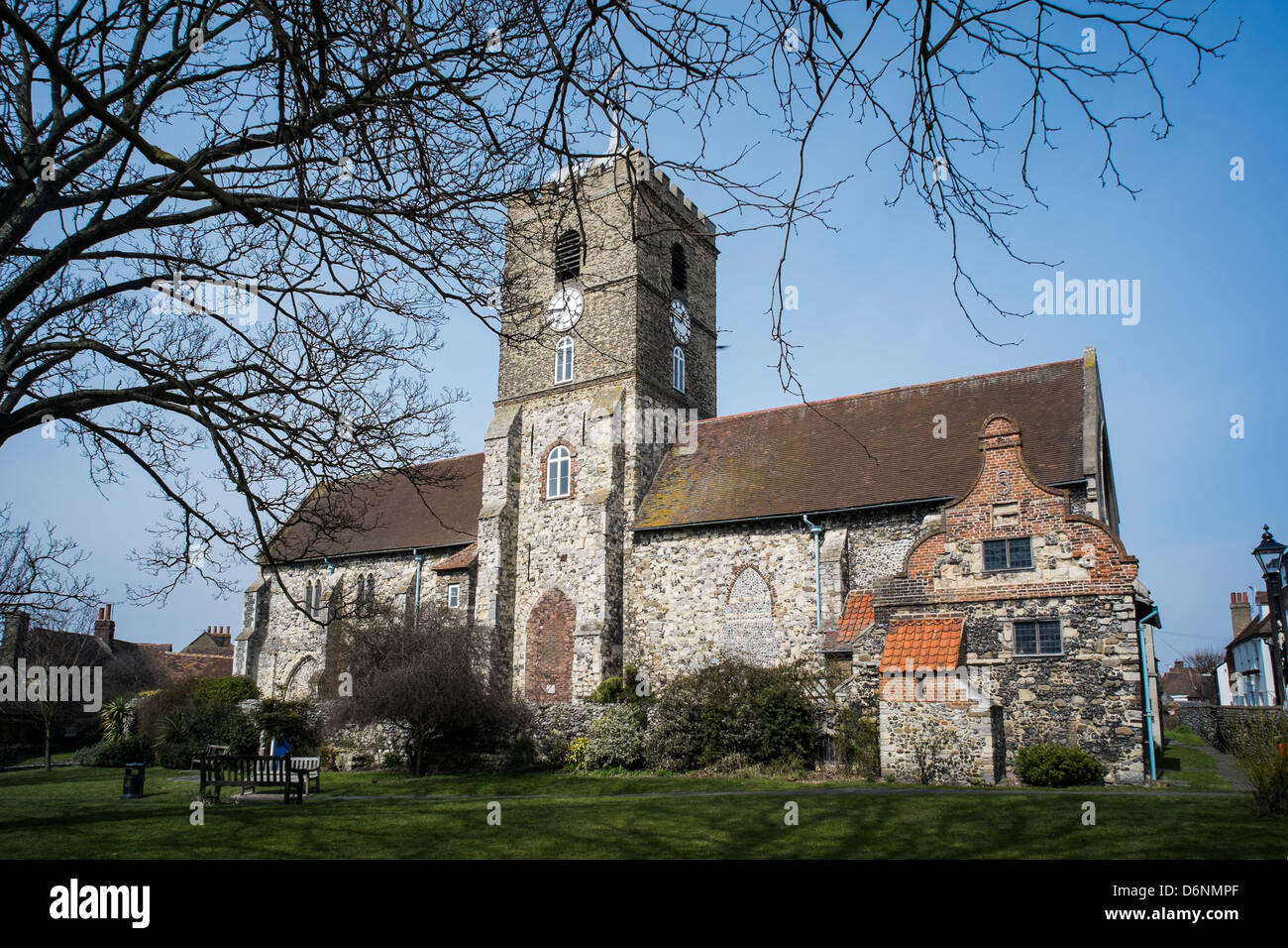 St peters church sandwich kent hi-res stock photography and images - Alamy