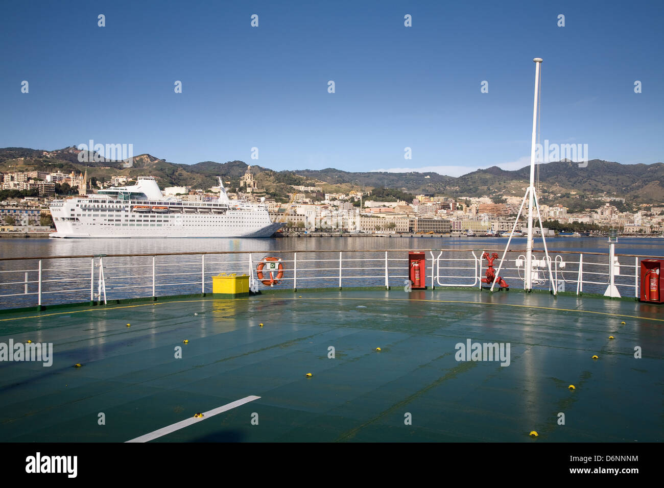 The strait of messina ferry hi-res stock photography and images - Alamy