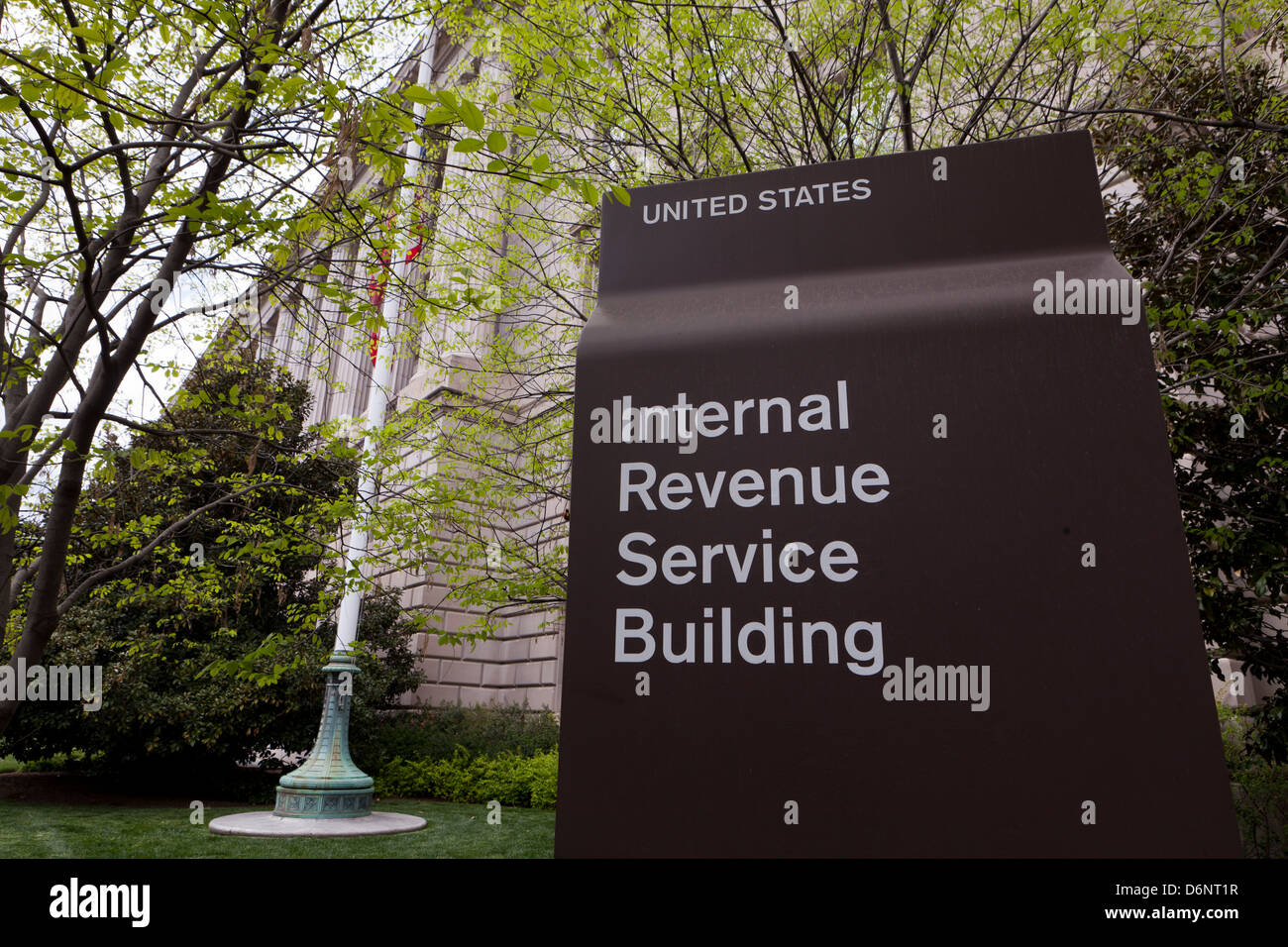 Internal revenue service building hi-res stock photography and images ...