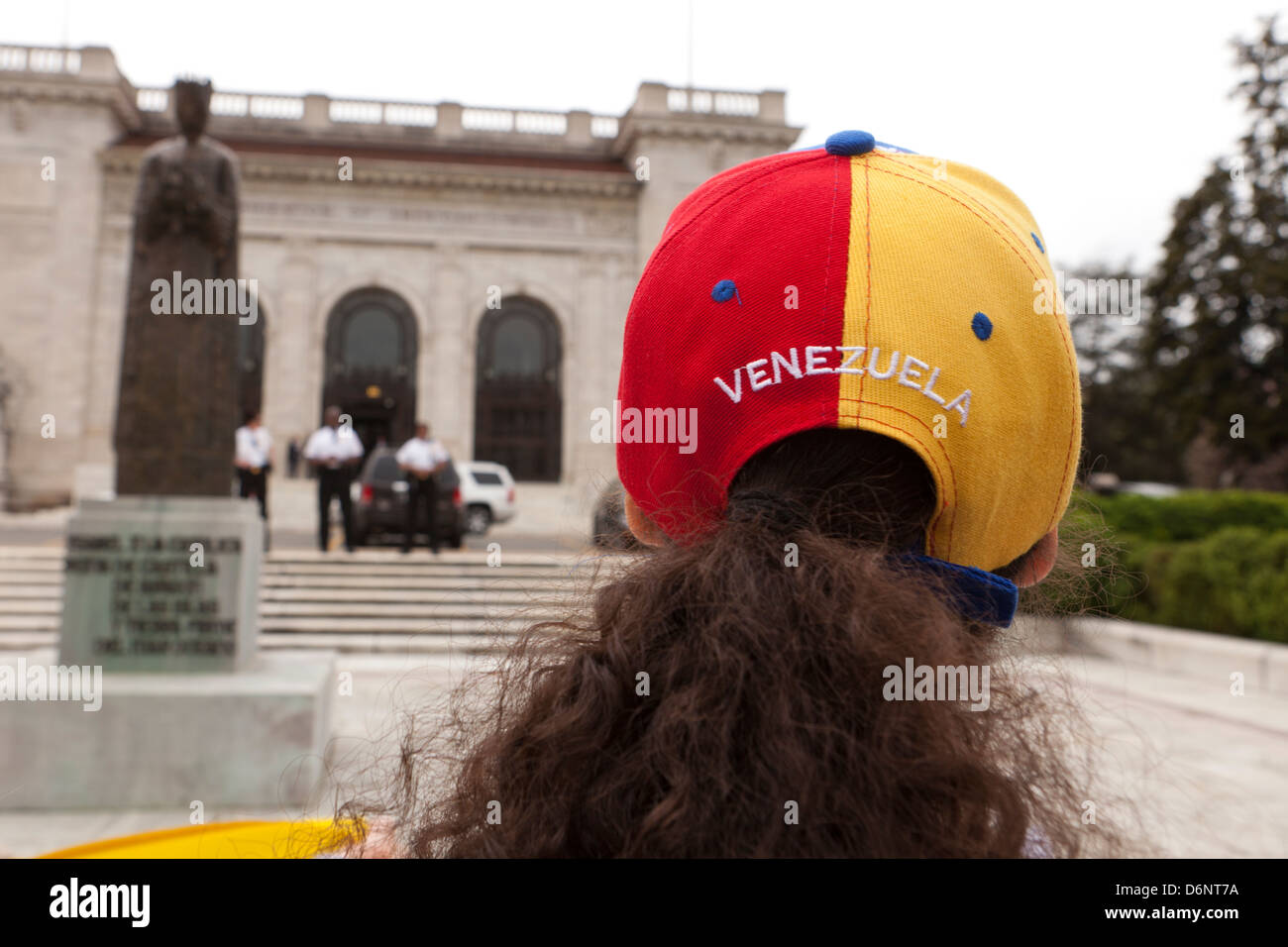 Woman wearing Venezuela cap Stock Photo - Alamy