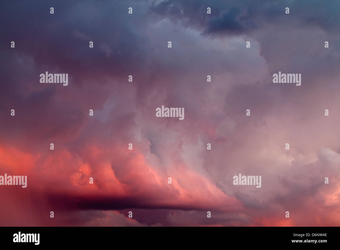 Dusk sky hi-res stock photography and images - Alamy