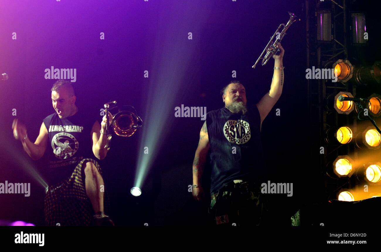 Ska punk hi-res stock photography and images - Alamy