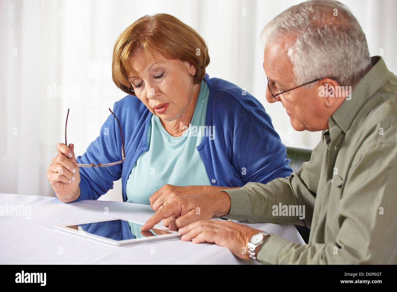 Computer testing hi-res stock photography and images - Alamy