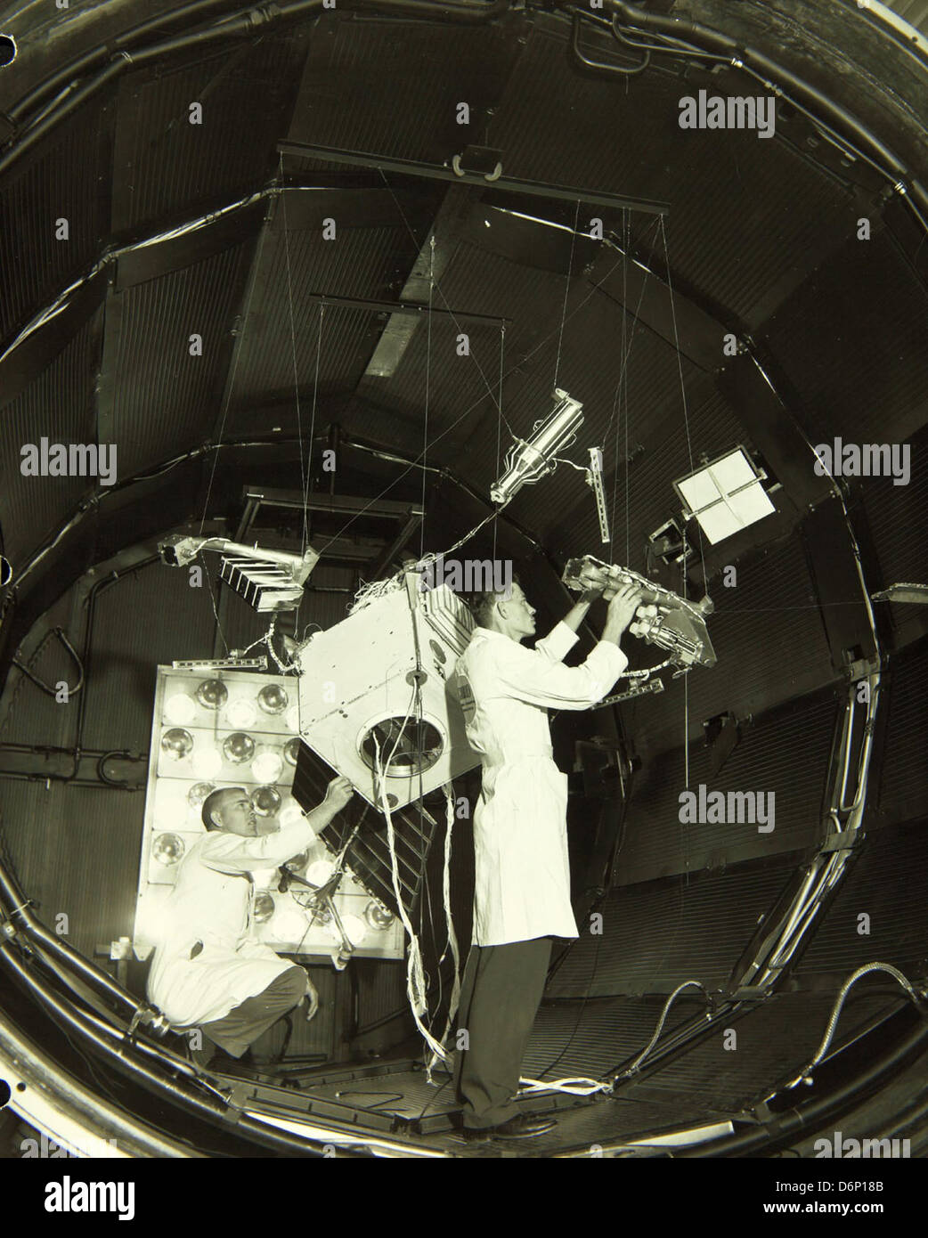 1960s lab equipment hi-res stock photography and images - Alamy