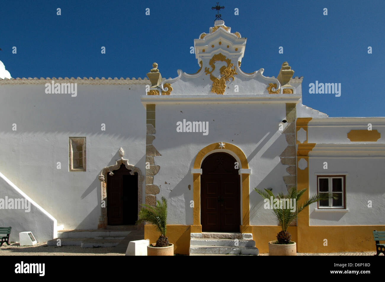Exterior of Igreja Matriz de Alvor Church built in the 1520s in the ...