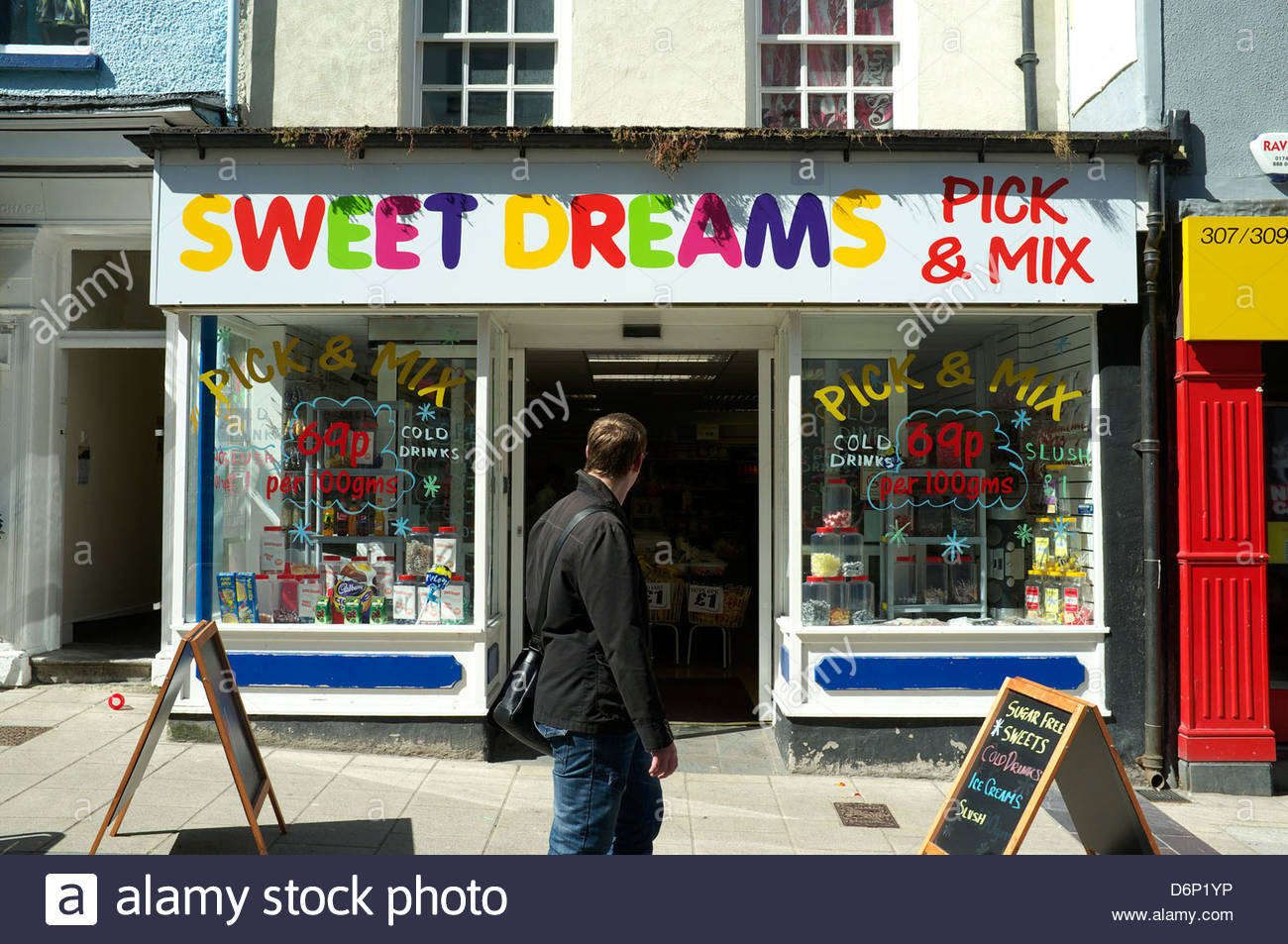 Confectioner Shop High Resolution Stock Photography and Images - Alamy