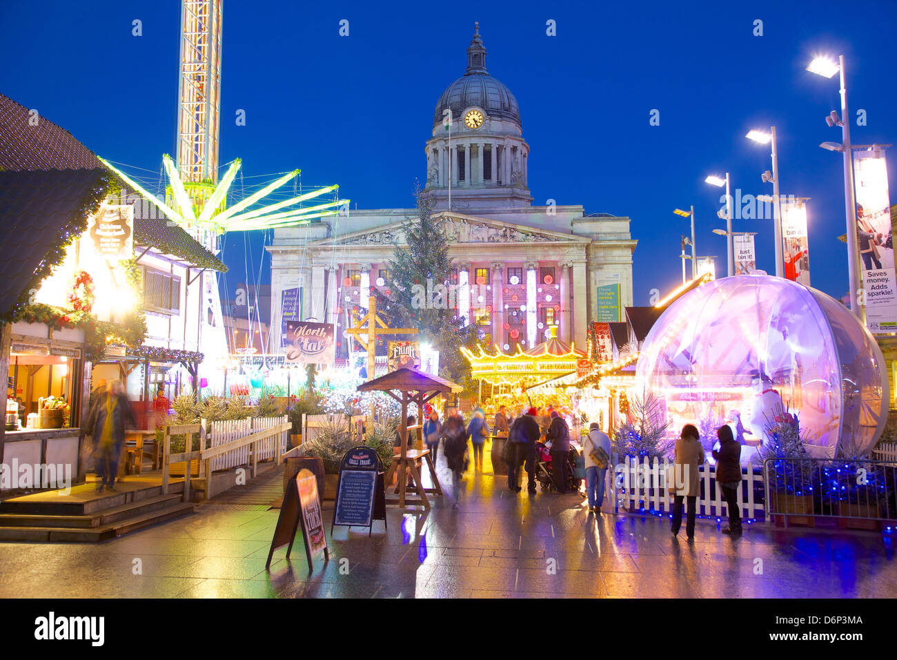 Council House and Christmas Market stalls in the Market Square ...