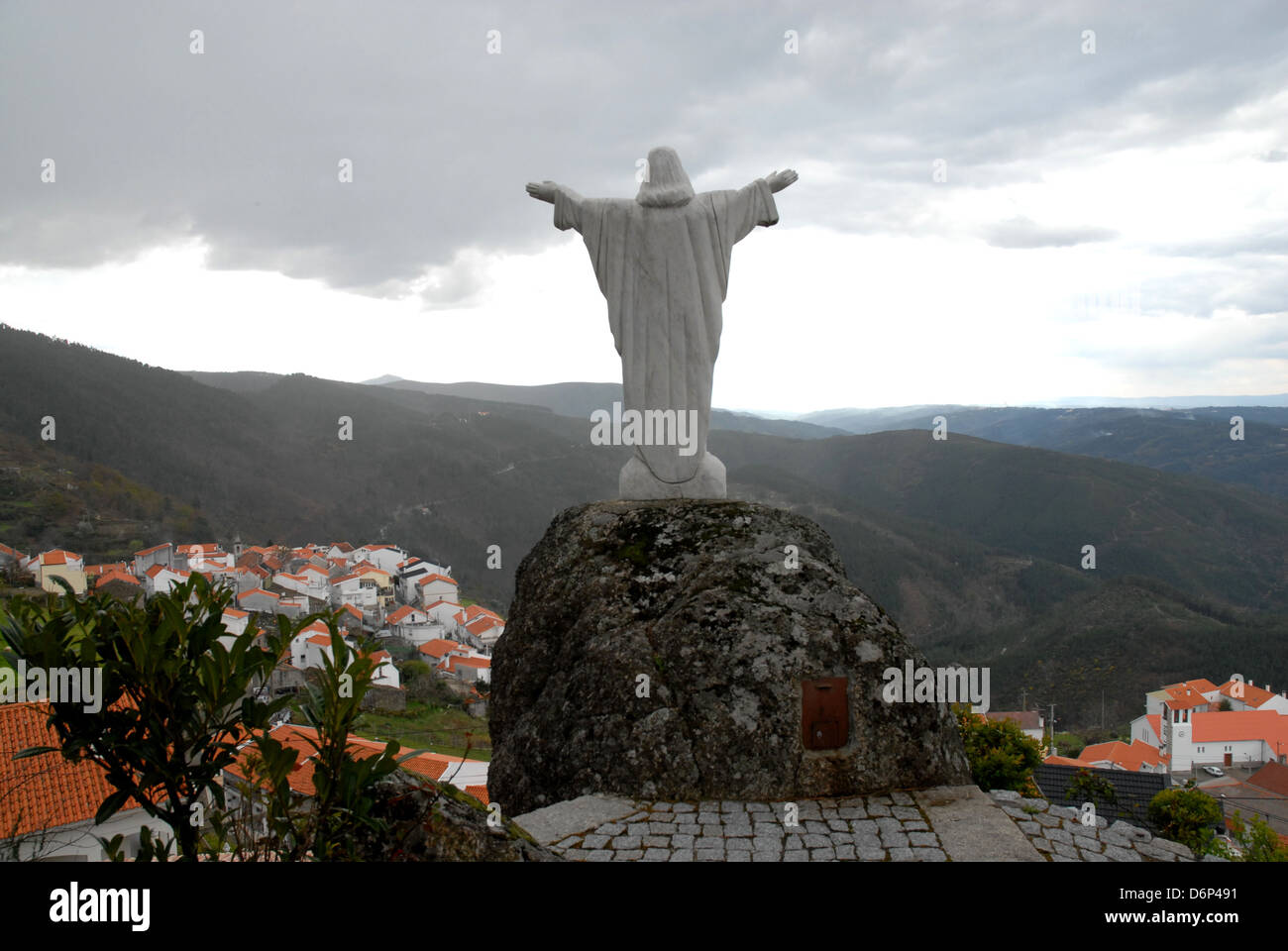 Statue of Christ Portugal Stock Photo - Alamy