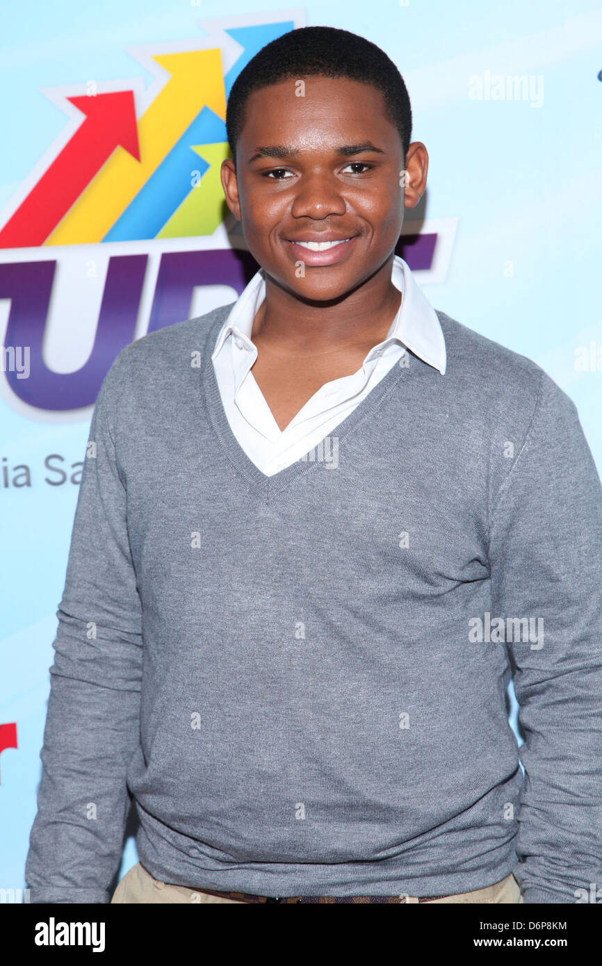 Disney channel kids hi-res stock photography and images - Alamy