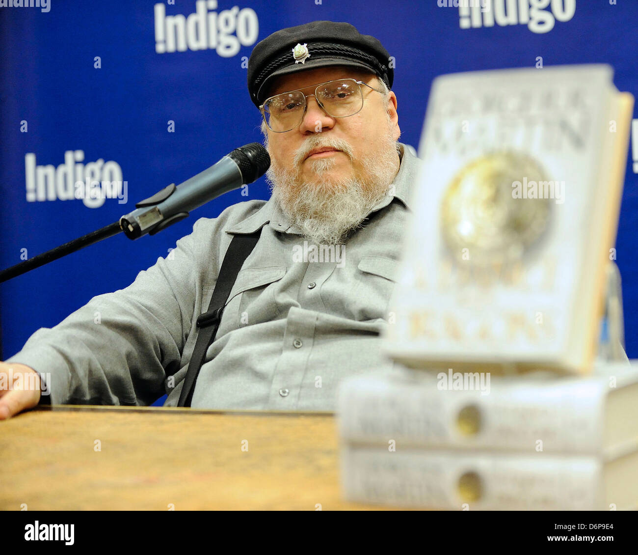 George R R Martin Book High Resolution Stock Photography and Images - Alamy