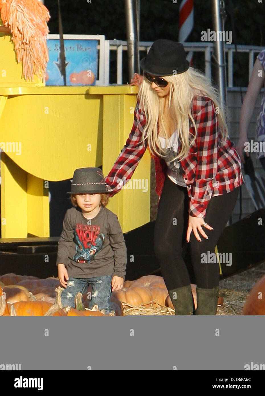 Christina Aguilera and her boyfriend spend an afternoon with her son Max Bratman at Mr Bones ...
