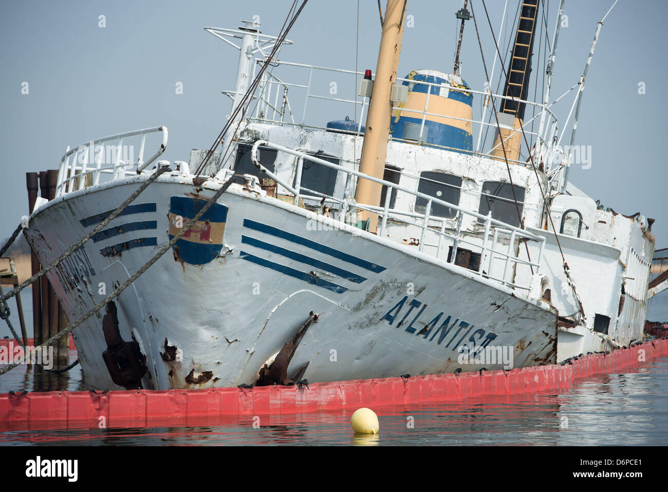 The ferry 'Atlantis II' sits on the seabed in the port of Netzelkow ...