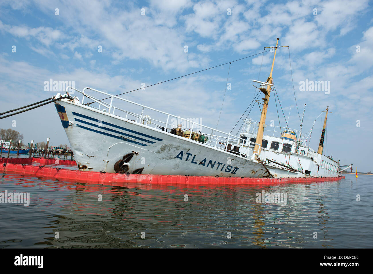 The ferry 'Atlantis II' sits on the seabed in the port of Netzelkow ...