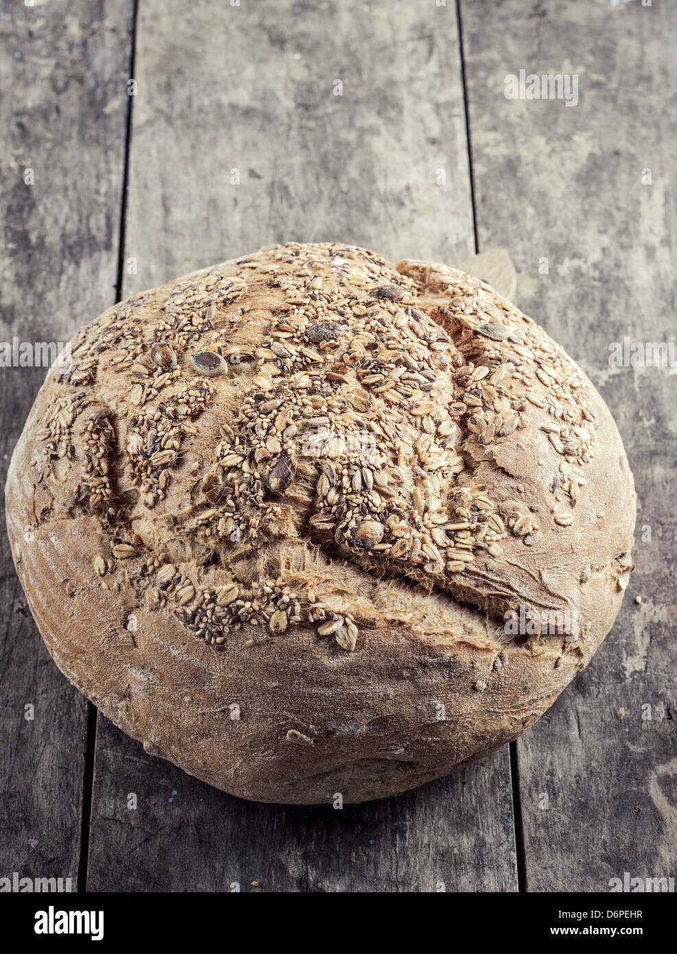 Full grain bread hi-res stock photography and images - Alamy