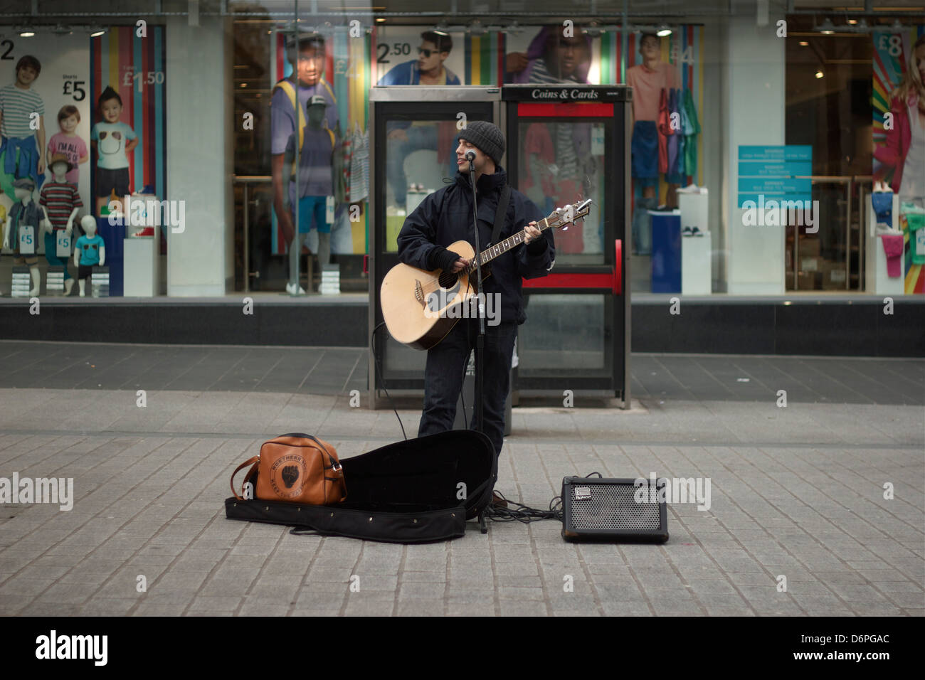 Man microphone street hi-res stock photography and images - Alamy