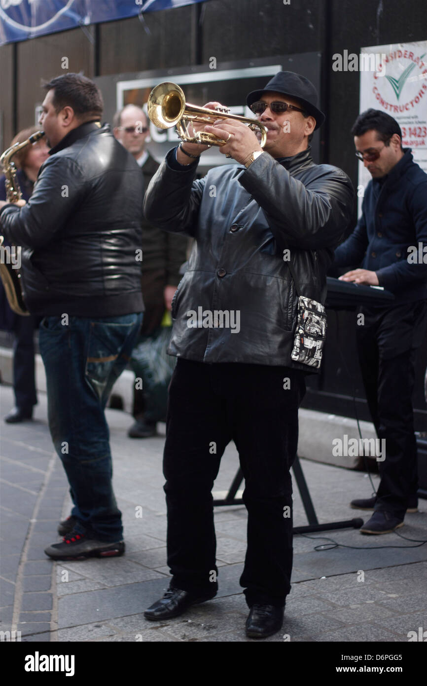 Trumpet street hi-res stock photography and images - Alamy