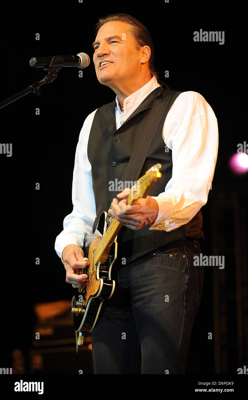 Max Carl of Grand Funk Railroad performs at the Seminole Coconut Creek ...