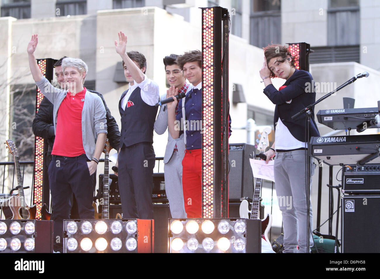 Niall Horan, Liam Payne, Zayn Malik, Louis Tomlinson, Harry Styles of One Direction performs on ...
